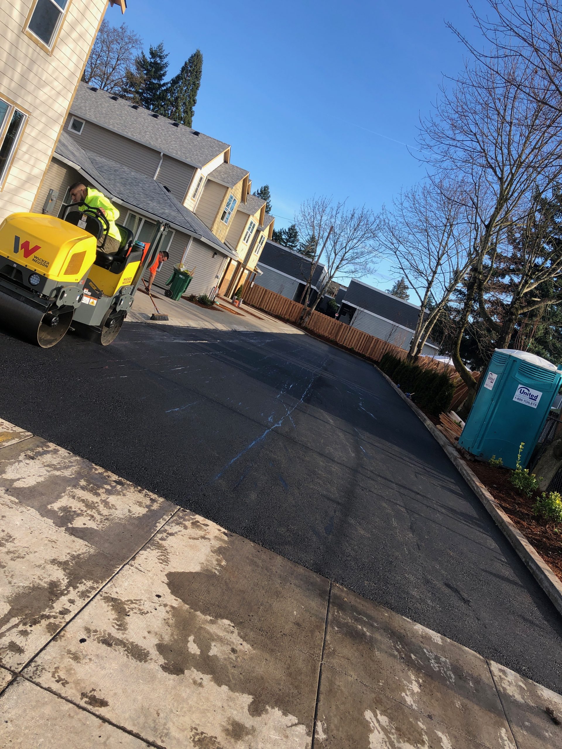 Portland, OR Asphalt Contractor - KNL Industries